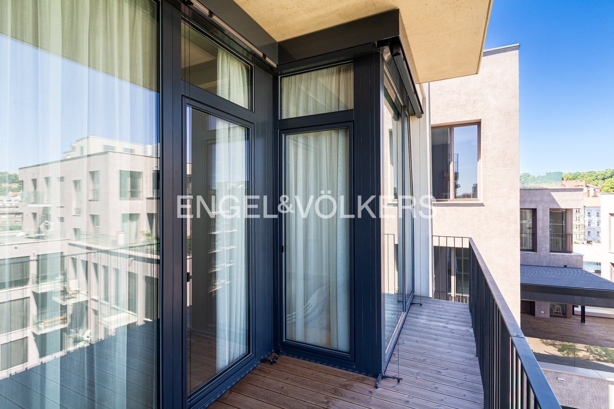 Apartment for rent, 3+1 - 2 bedrooms, 104m2, in Prague, on Šiklové street