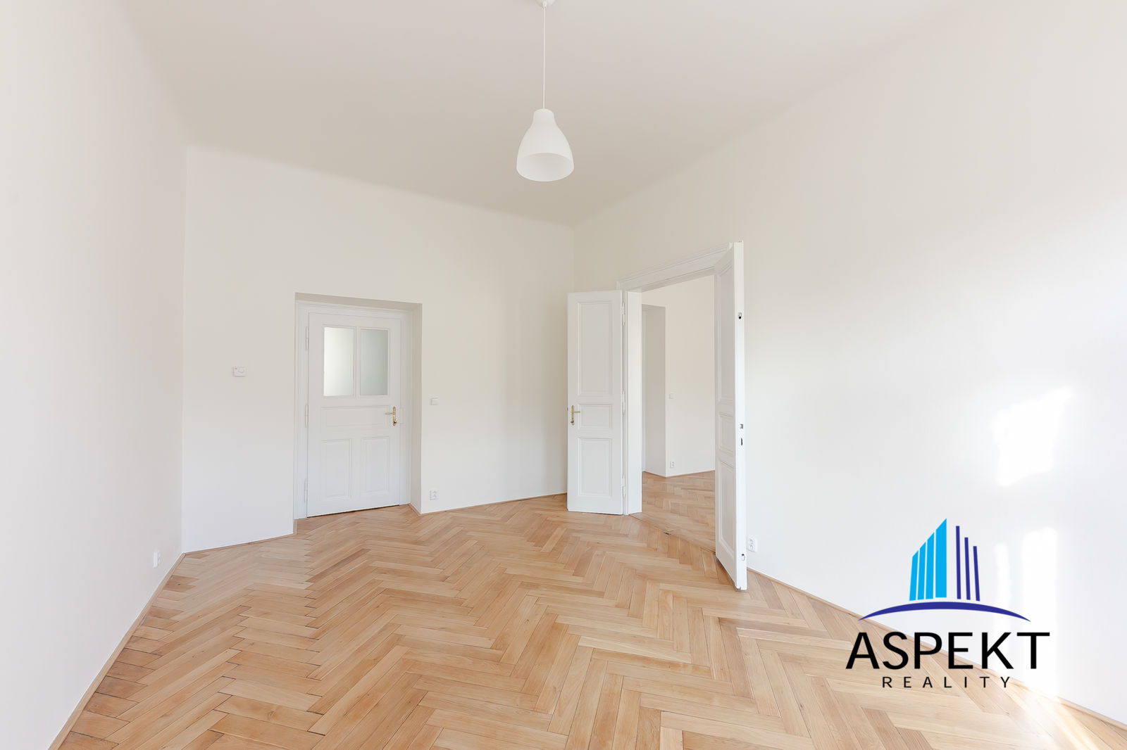 Apartment for rent, 2+1 - 1 bedroom, 70m2, in Prague, on Zborovská street