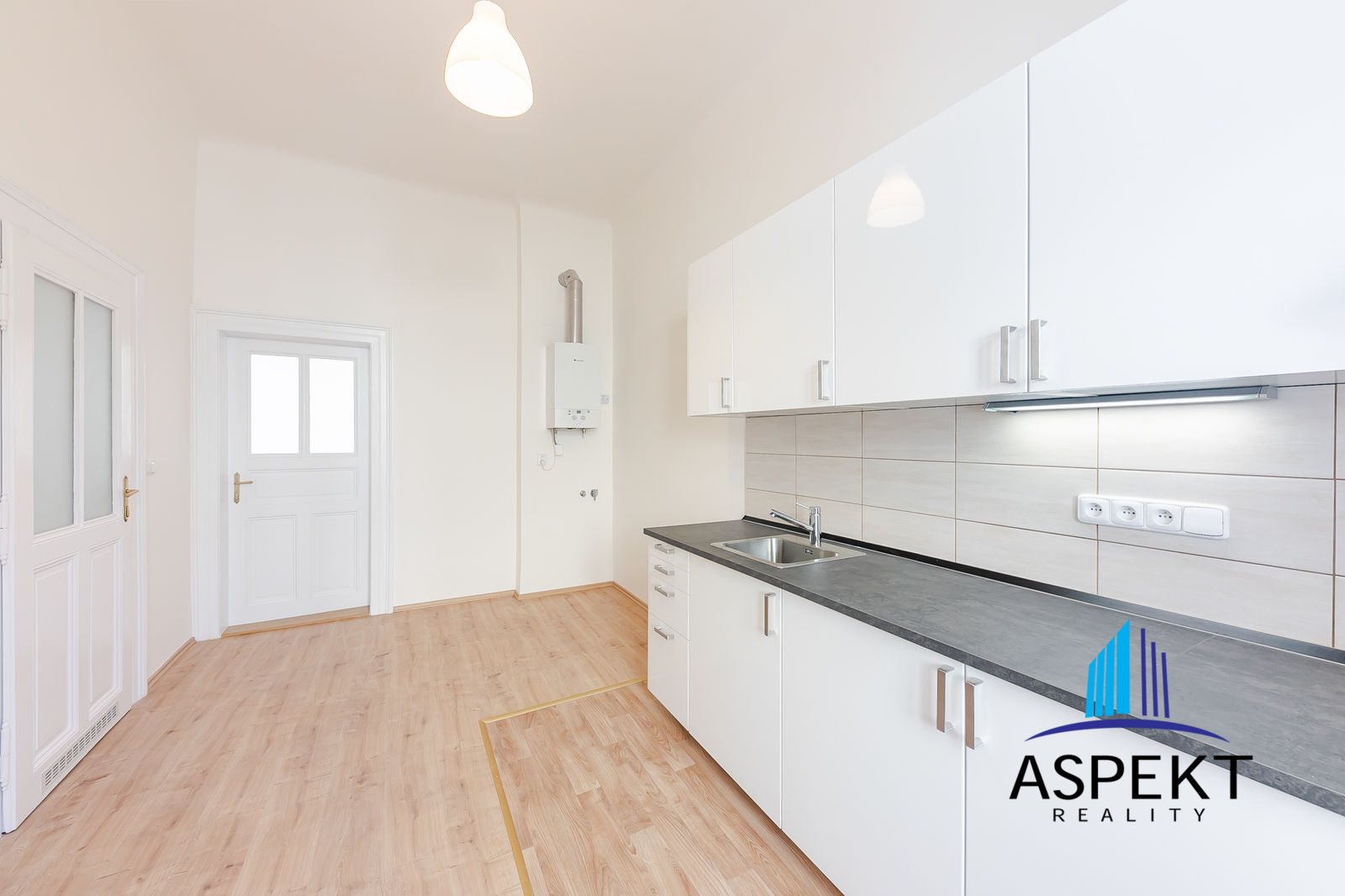 Apartment for rent, 2+1 - 1 bedroom, 70m2, in Prague, on Zborovská street