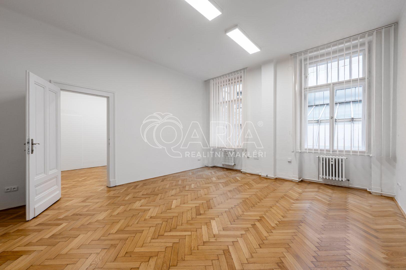Office for rent, 47m2, in Prague, on Vodičkova street