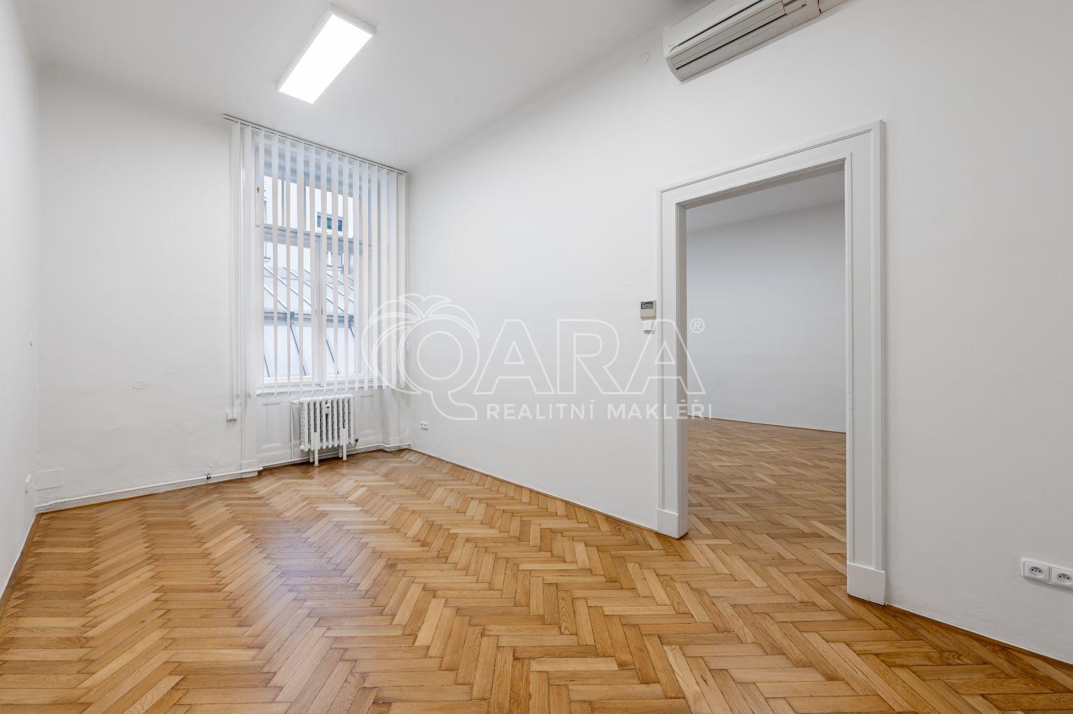 Office for rent, 47m2, in Prague, on Vodičkova street