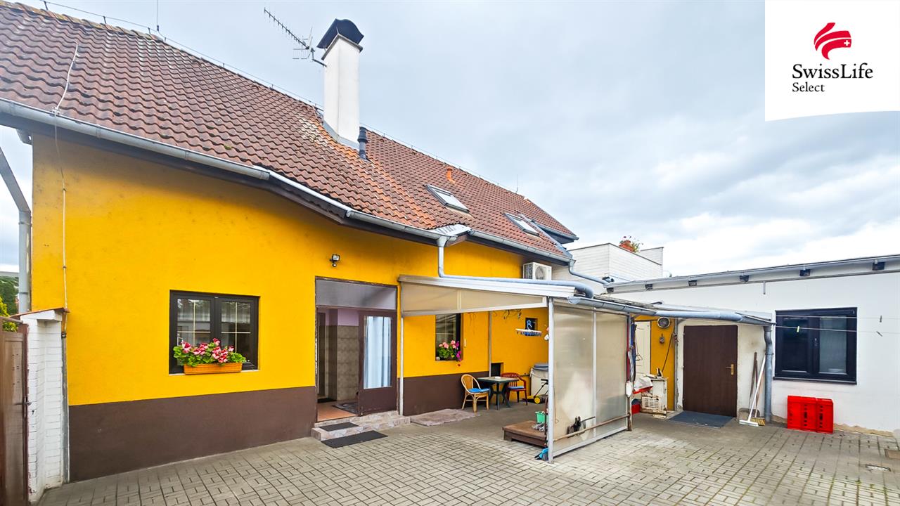 Family house for sale, 250m2, 328m2 of land, in Prague, on Branislavova ...
