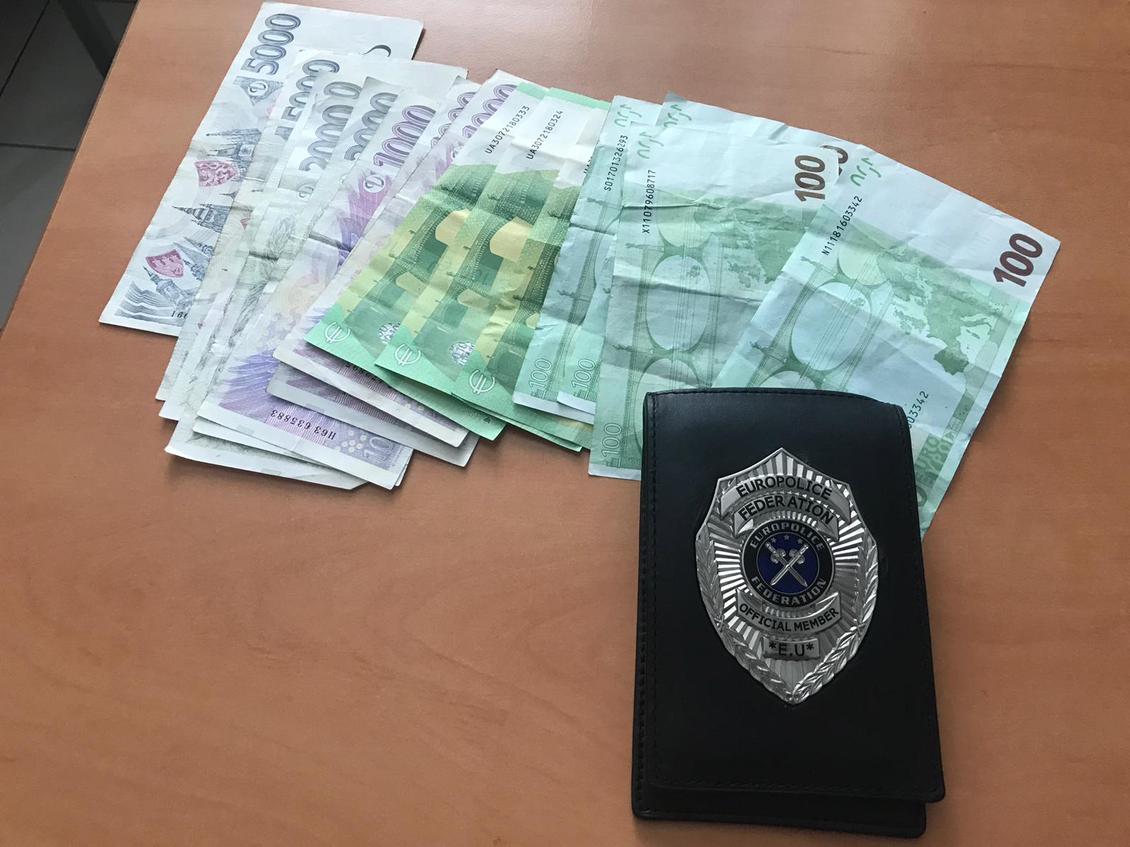 Prague taxi driver uses fake police badge to rob foreigner in his hotel ...