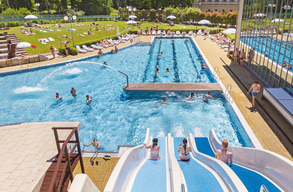 15 amazing Czech spa getaways from historic baths to secluded forest ...