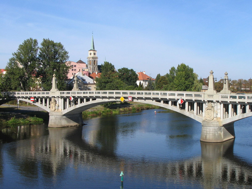 12 scenic commuter villages outside of Prague for those ready to leave ...
