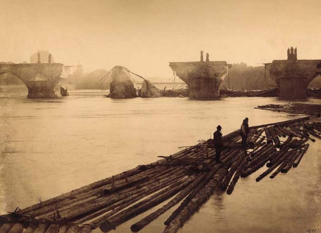 Flood of 1890: Prague’s Charles Bridge partly collapsed 130 years ago ...